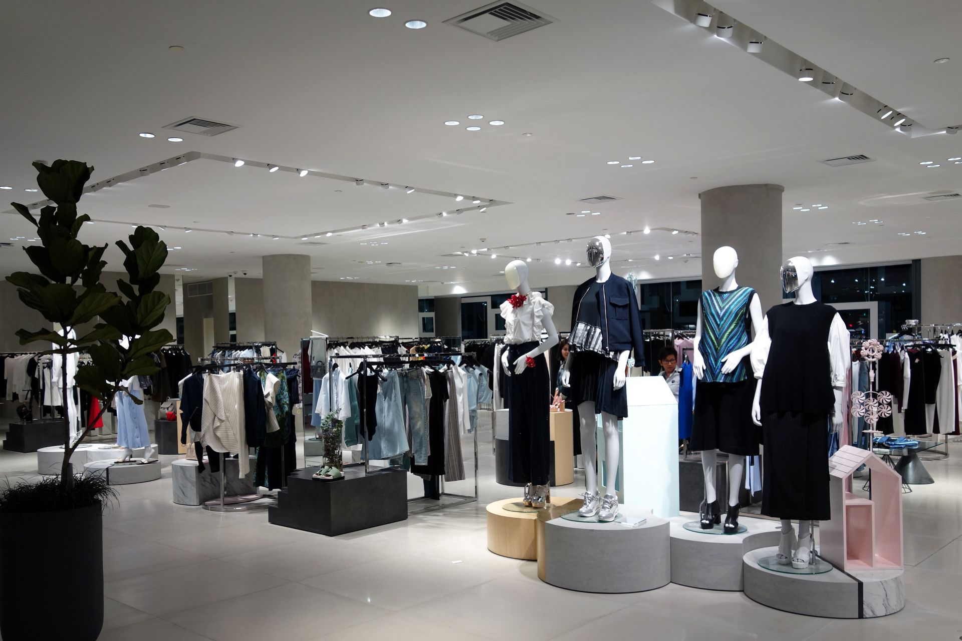 Club 21 Shines Anew – Style on the Dot