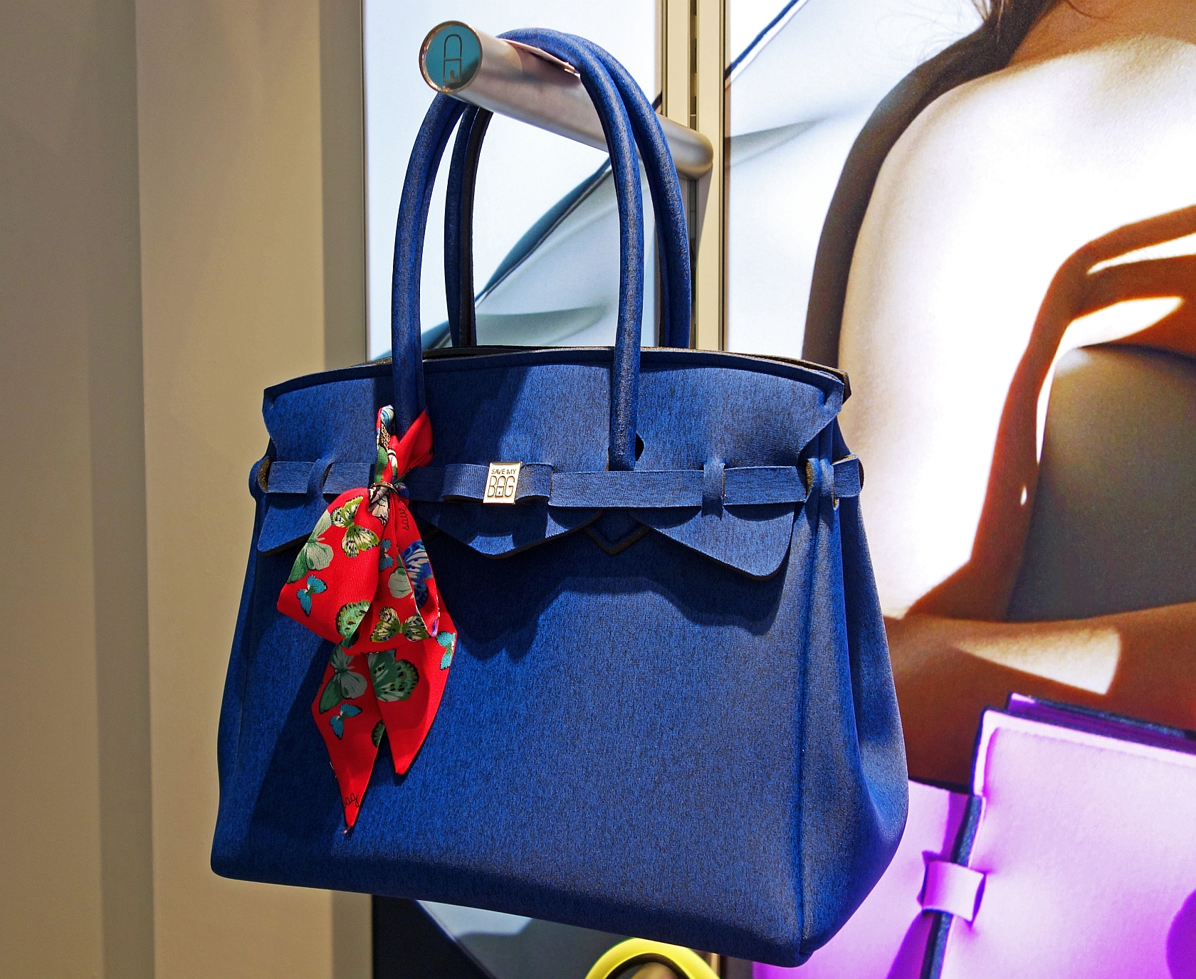 Cover Story – Style on the Dot